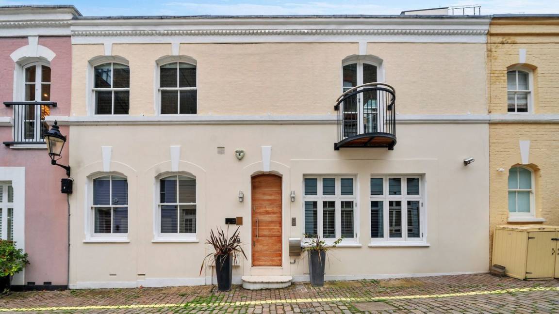 128 M² Huoneisto ∙ 2 Makuuhuonetta ∙ 4 Vierasta - Lontoo
