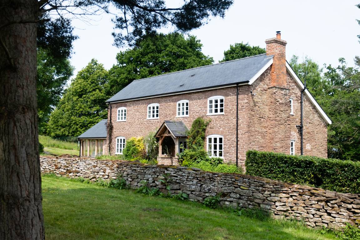 Cottage ∙ 5 Bedrooms ∙ 10 Guests - Hereford