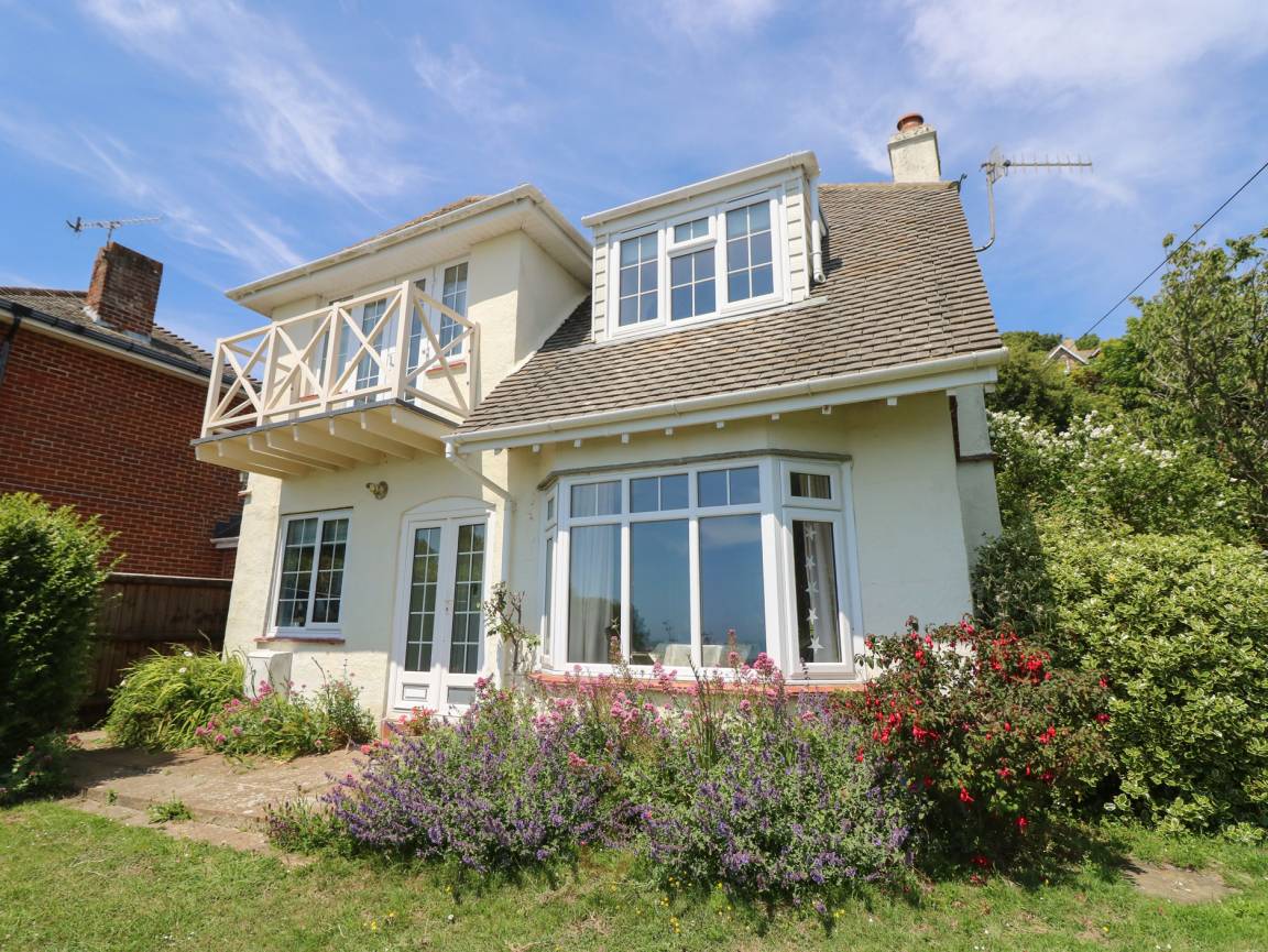 Cottage ∙ 2 Bedrooms ∙ 4 Guests - Mount Bay