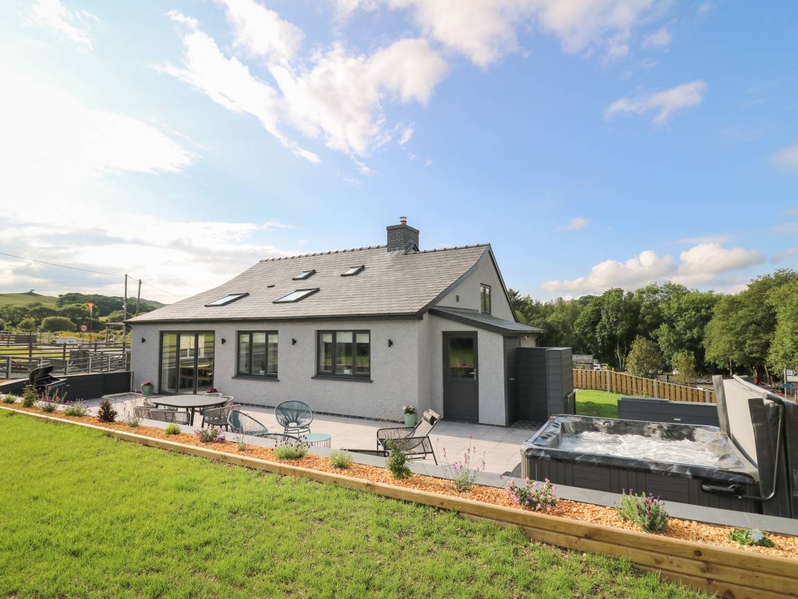 Cottage ∙ 3 Bedrooms ∙ 6 Guests - Penrhyndeudraeth