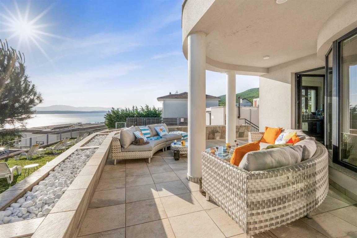 400 M² Villa Vacanza ∙ 10 Camere Da Letto ∙ 20 Ospiti - dramalj