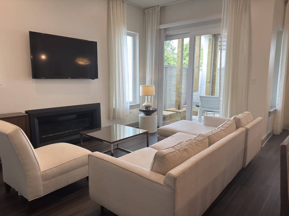 143 M² Condo ∙ 2 Bedrooms ∙ 4 Guests - Rosemary Beach, FL