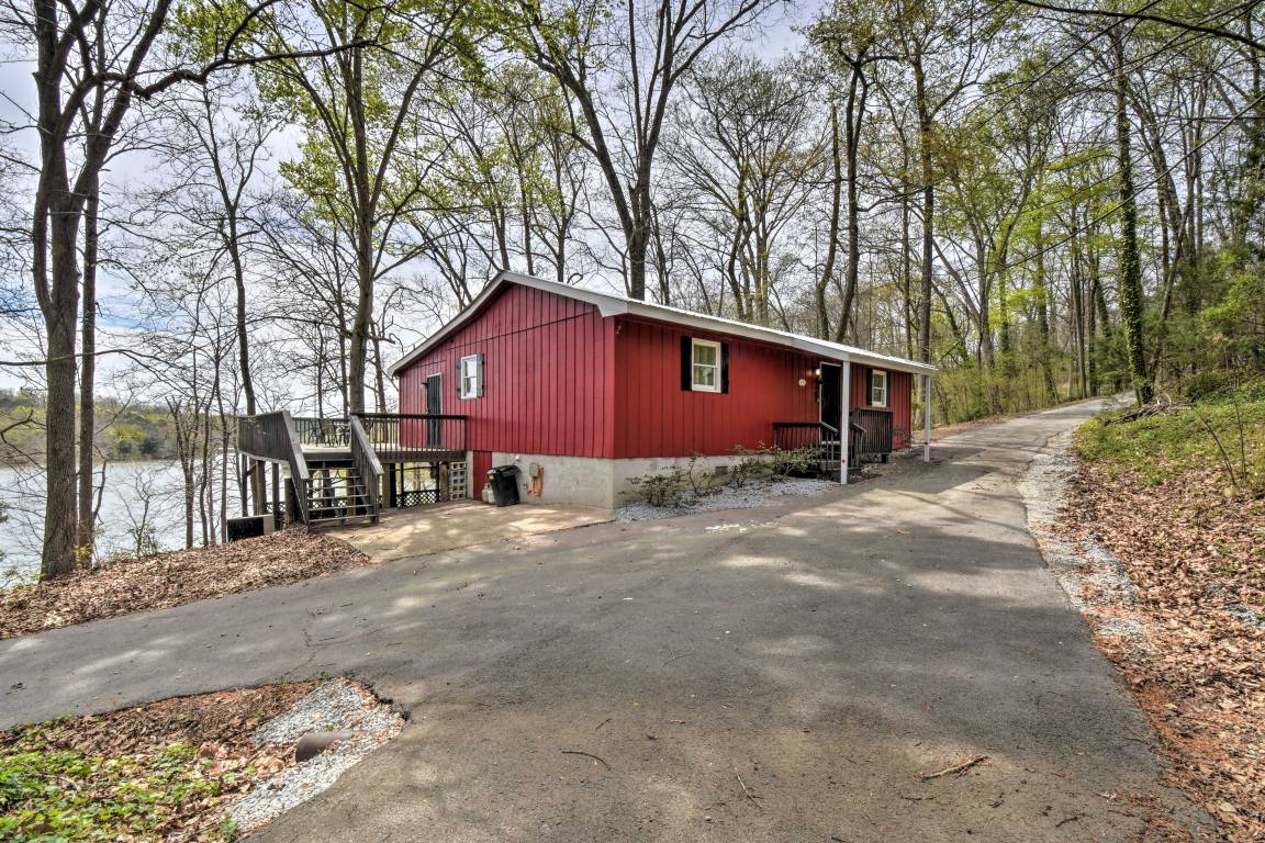 122 M² Cottage ∙ 3 Bedrooms ∙ 8 Guests - Lake Hartwell