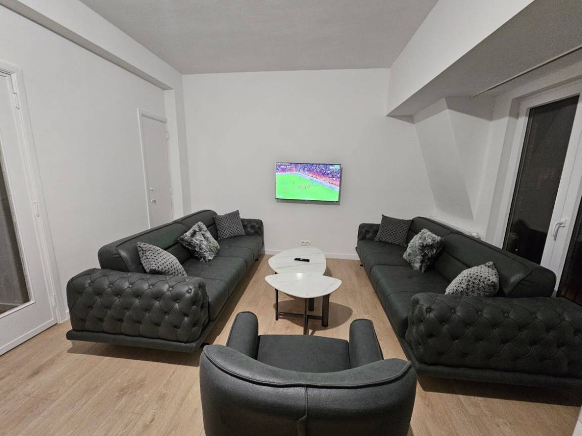 90 M² Appartement ∙ 2 Chambres ∙ 4 Personnes - Bruxelles