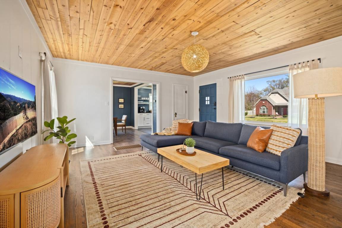 158 M² House ∙ 3 Bedrooms ∙ 6 Guests - Bentonville, AR