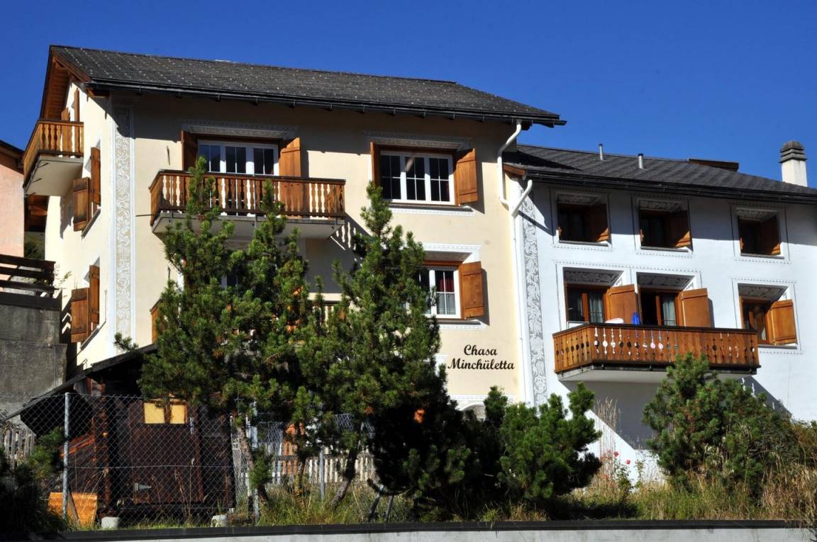 80 M² Apartment ∙ 2 Bedrooms ∙ 4 Guests - Scuol