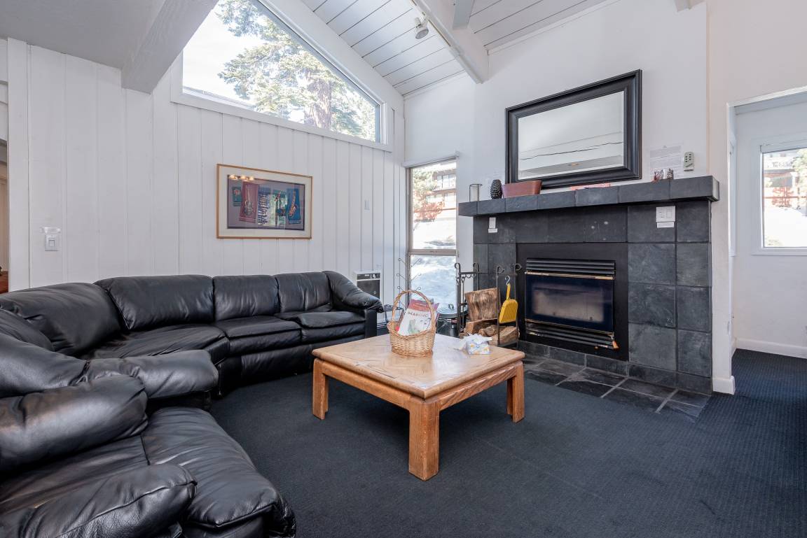 134 M² Condo ∙ 3 Bedrooms ∙ 8 Guests - June Lake, CA