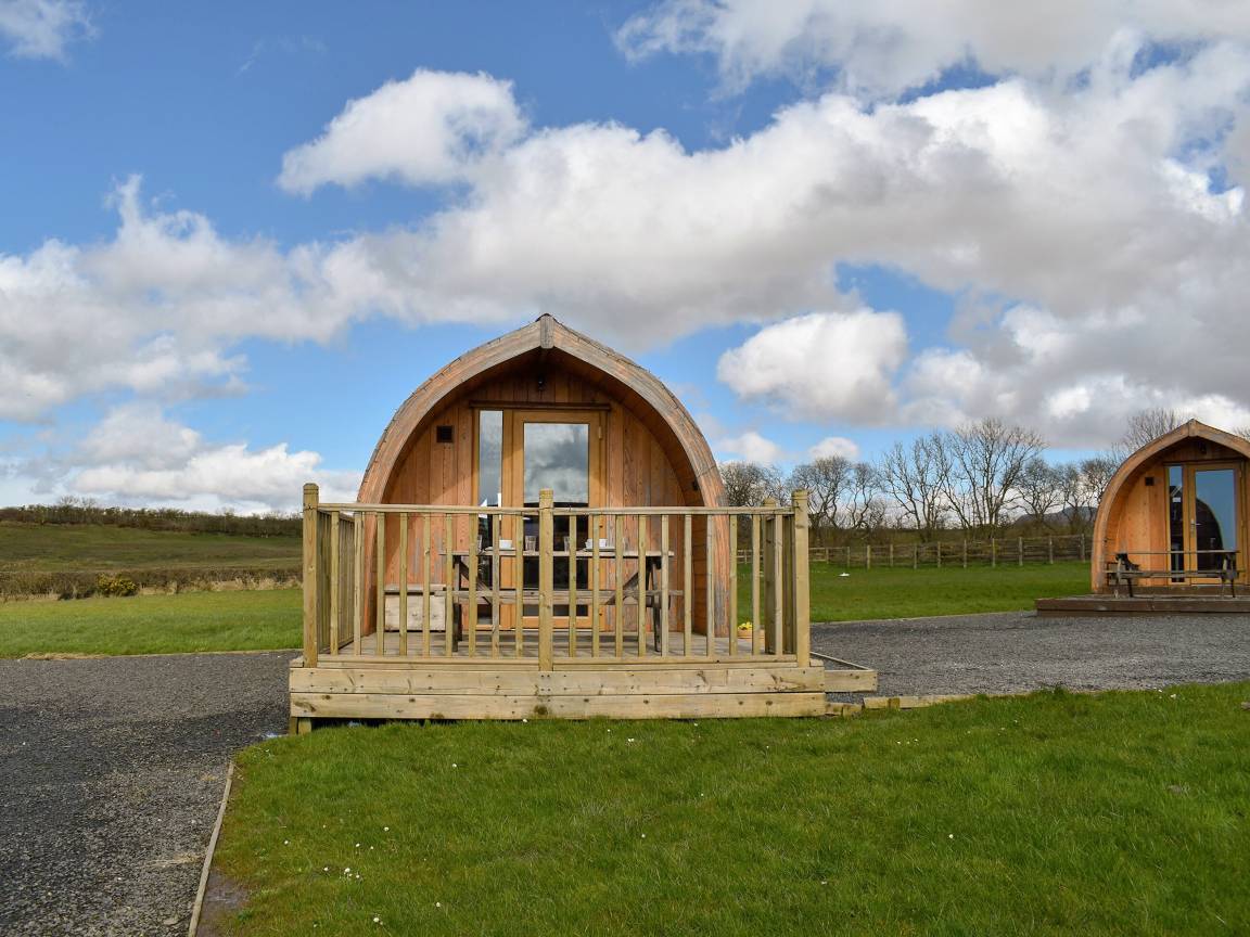 Cottage ∙ 2 Bedrooms ∙ 5 Guests - Ravenglass