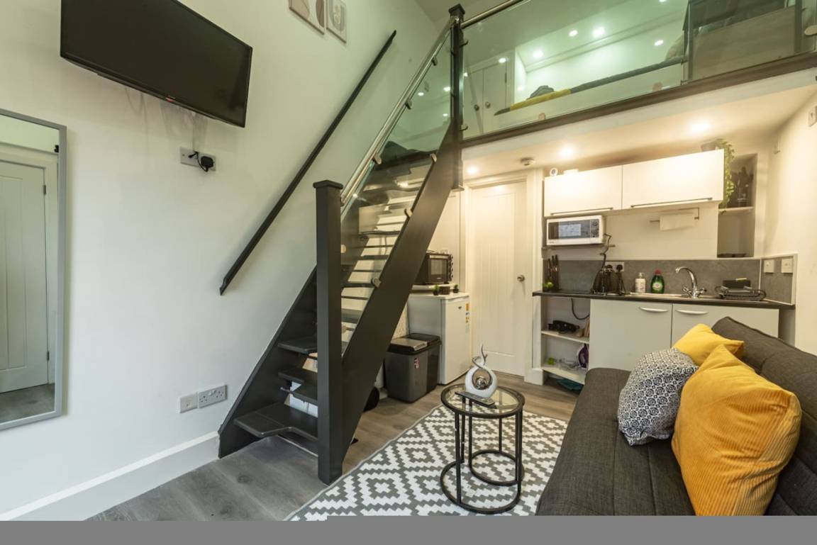 Apartment ∙ 1 Bedroom ∙ 3 Guests - Reading