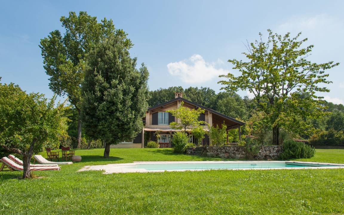 250 M² Villa ∙ 4 Habitaciones ∙ 8 Huéspedes - Piacenza