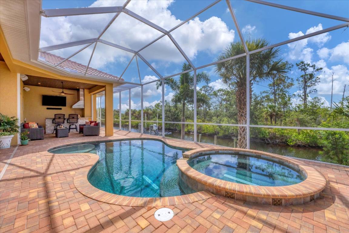 239 M² House ∙ 3 Bedrooms ∙ 6 Guests - Punta Gorda, FL