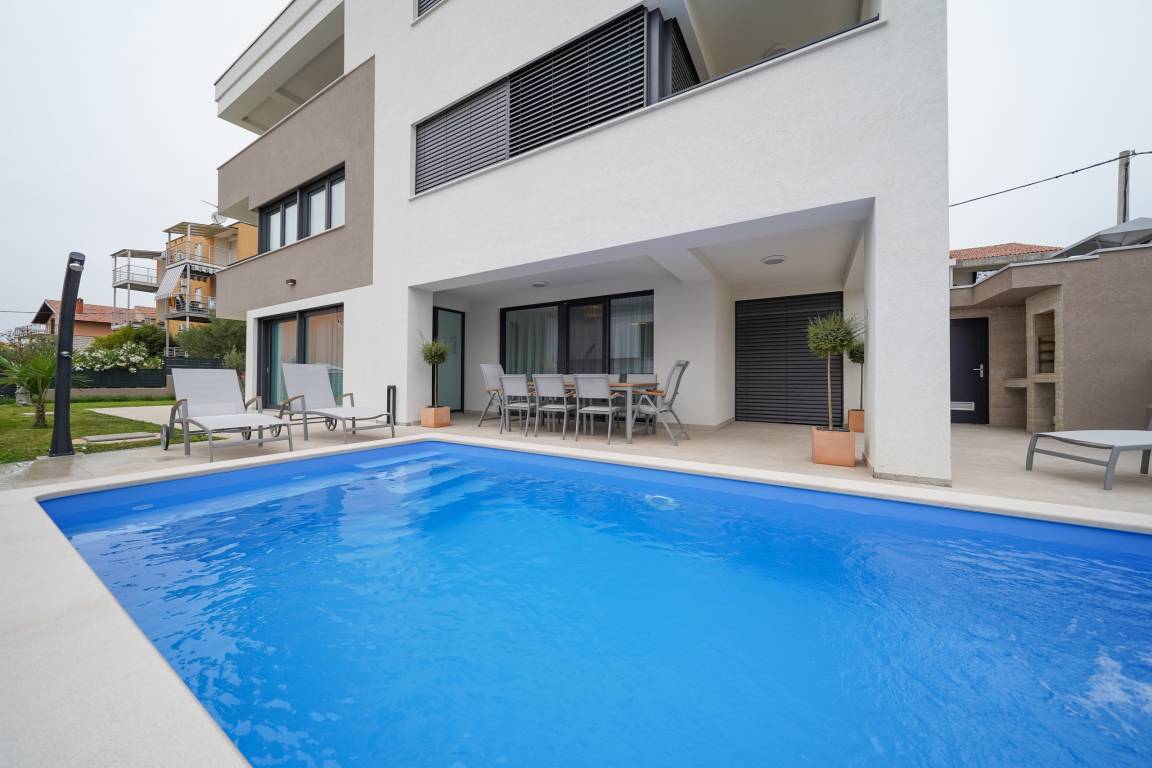 110 M² Ferienwohnung ∙ 3 Schlafzimmer ∙ 8 Gäste - Dugi Otok
