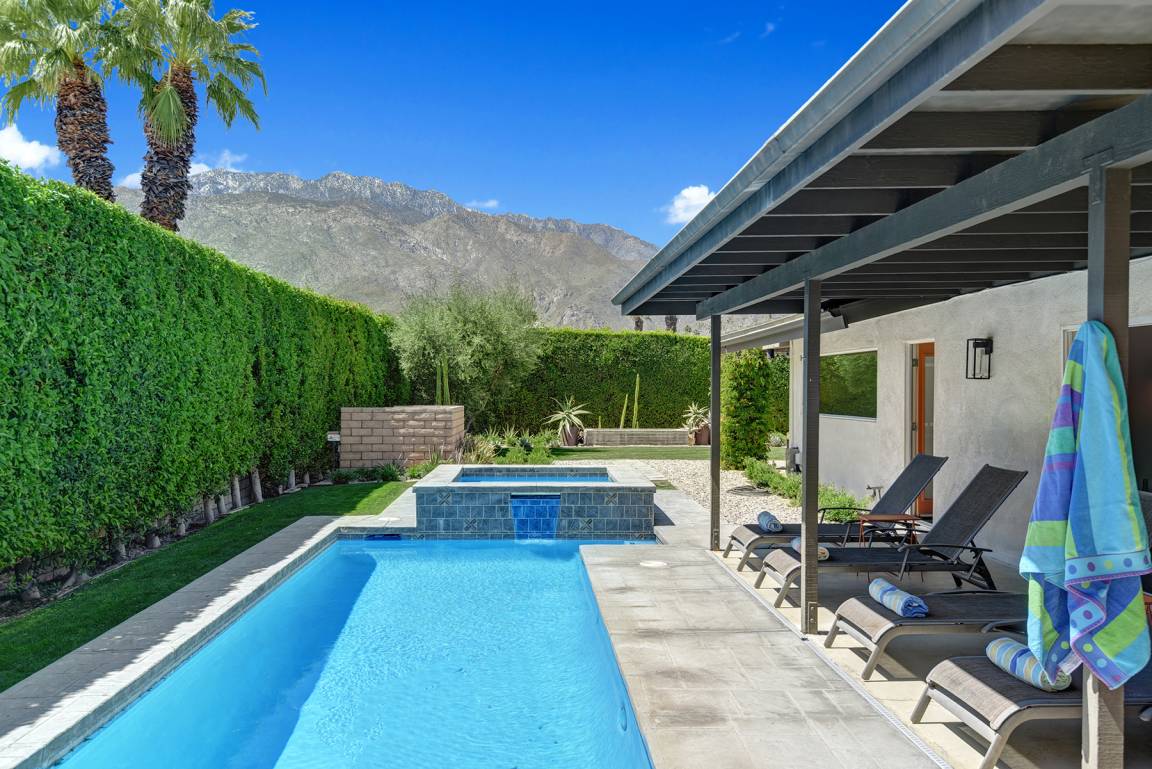 139 M² House ∙ 3 Bedrooms ∙ 6 Guests - Palm Springs