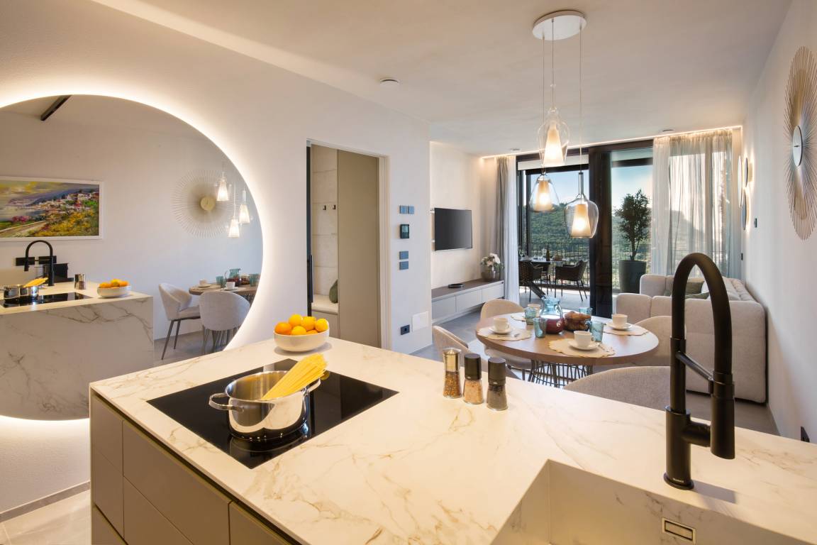 75 M² Apartamento ∙ 2 Habitaciones ∙ 4 Huéspedes - Torri del Benaco