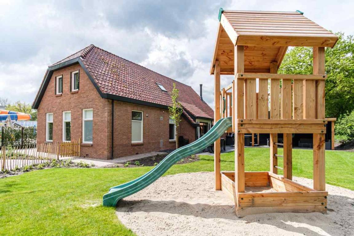 200 M² Maison De Vacances ∙ 6 Chambres ∙ 12 Personnes - Slagharen