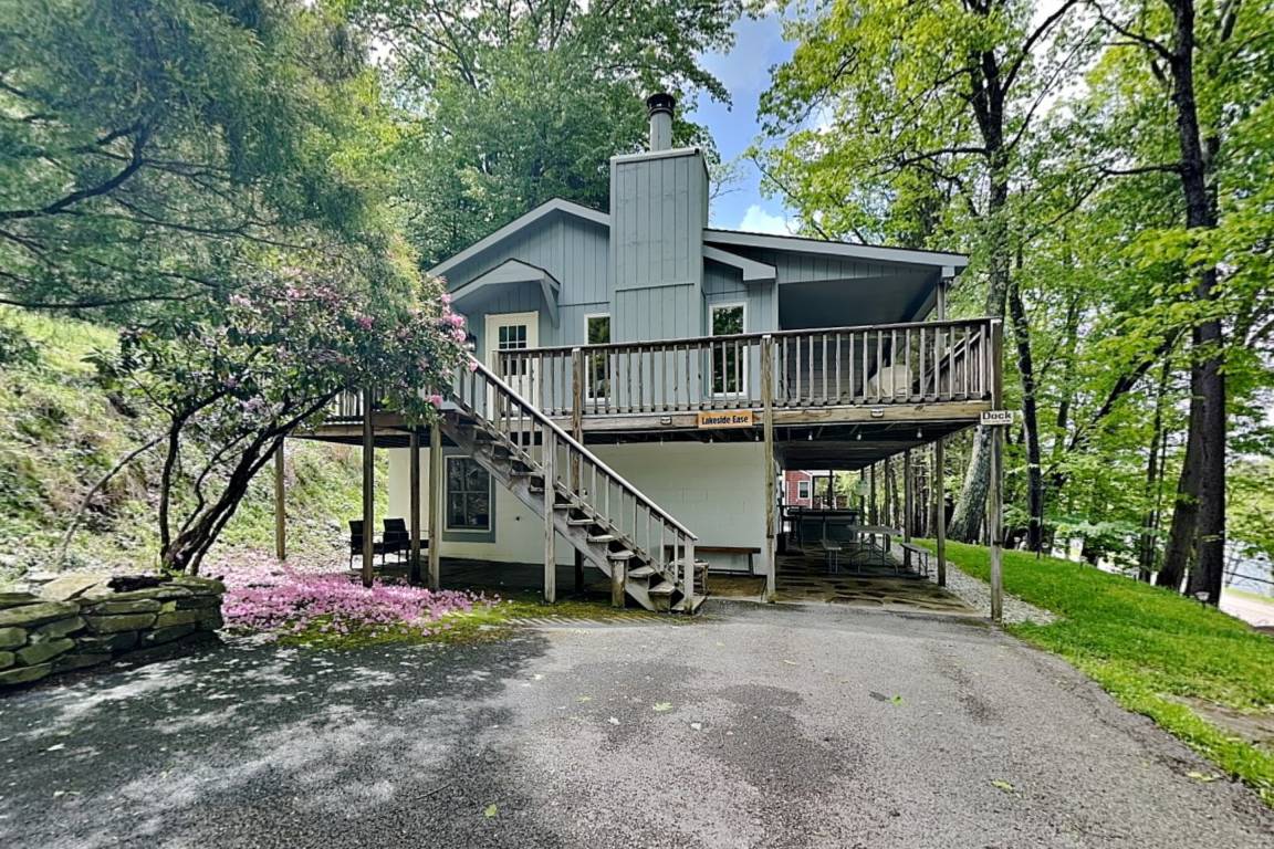 172 M² House ∙ 4 Bedrooms ∙ 11 Guests - Oakland, MD