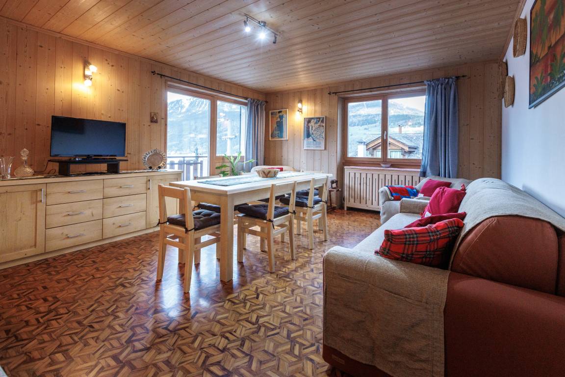 100 M² Chalet ∙ 3 Habitaciones ∙ 6 Huéspedes - Bormio