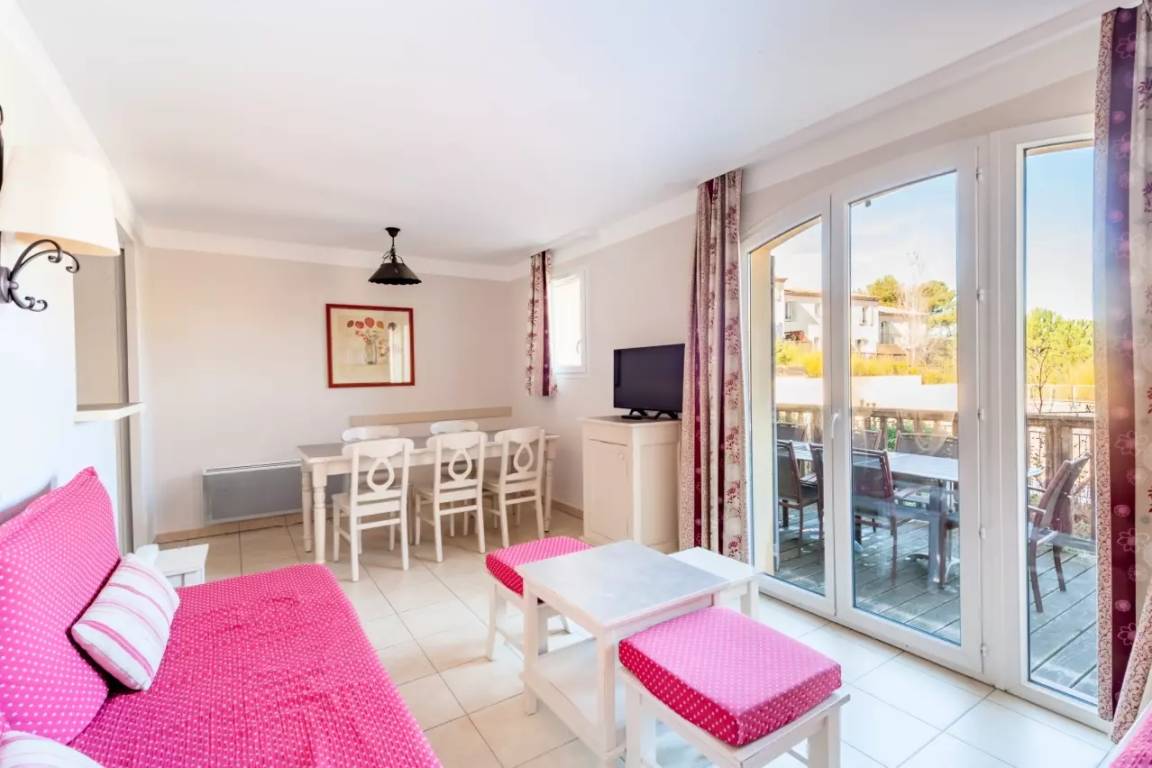 62 M² Huis ∙ 3 Slaapkamers ∙ 8 Gasten - Charleval