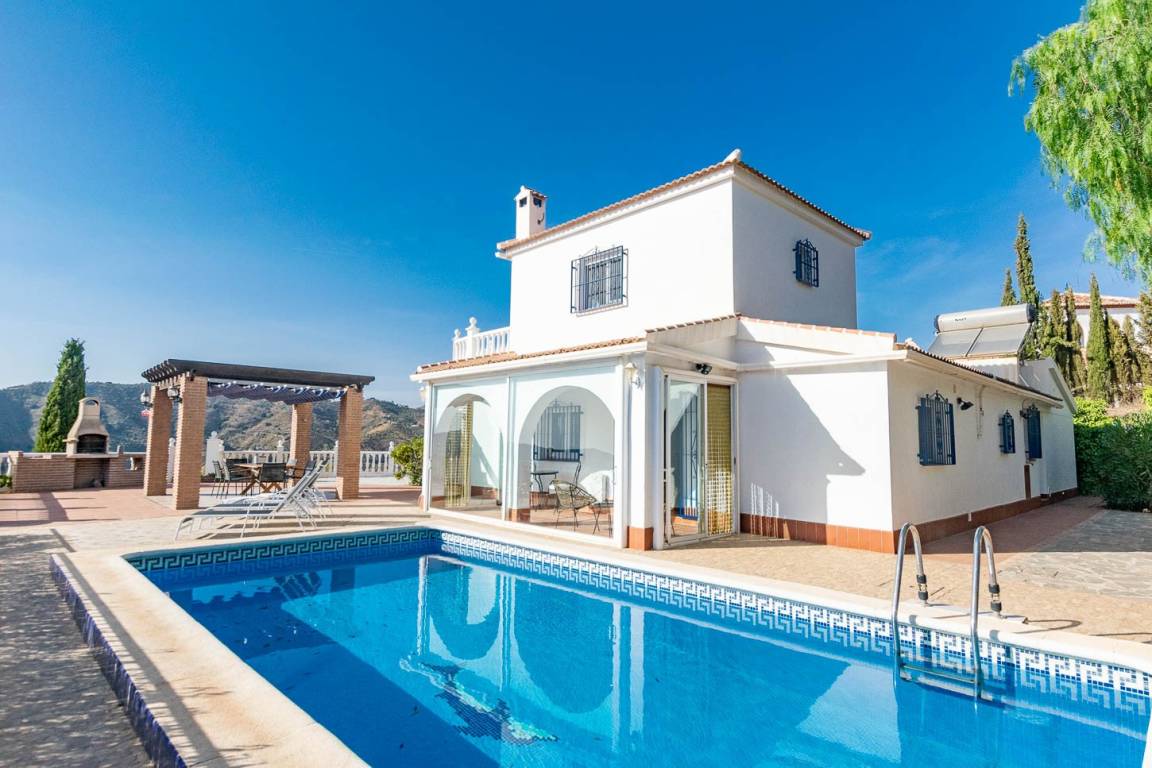 117 M² Villa ∙ 3 Bedrooms ∙ 6 Guests - Cómpeta