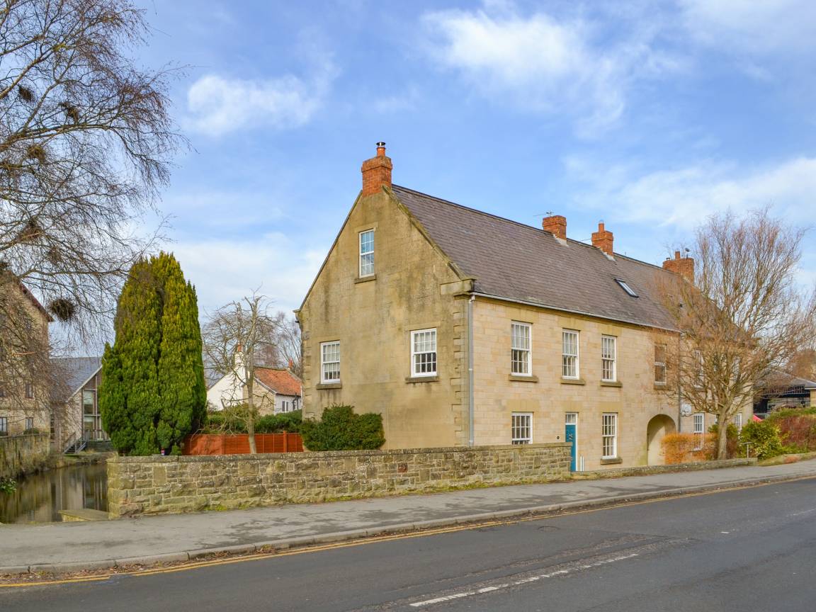 Cottage ∙ 3 Bedrooms ∙ 6 Guests - Thornton Dale