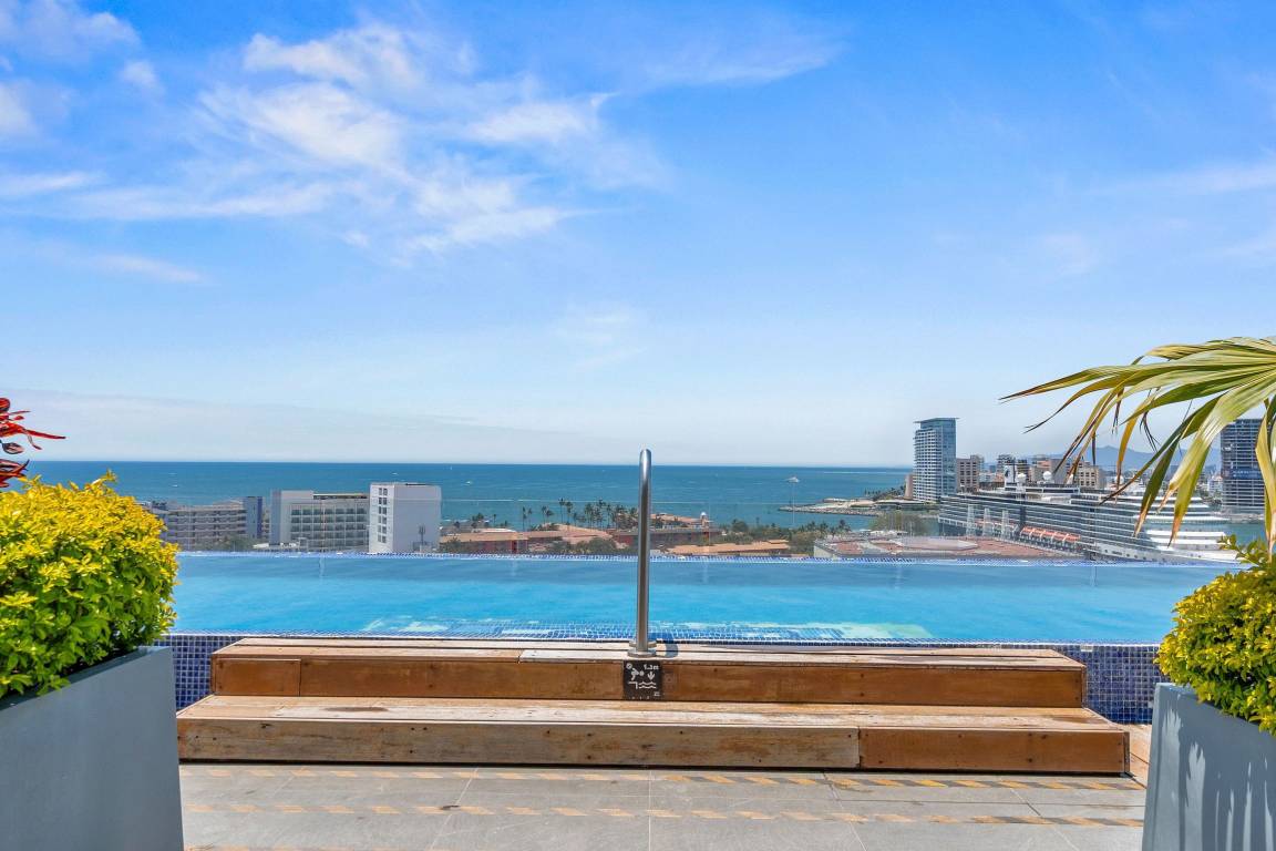 Apartment ∙ 5 Bedrooms ∙ 13 Guests - Puerto Vallarta