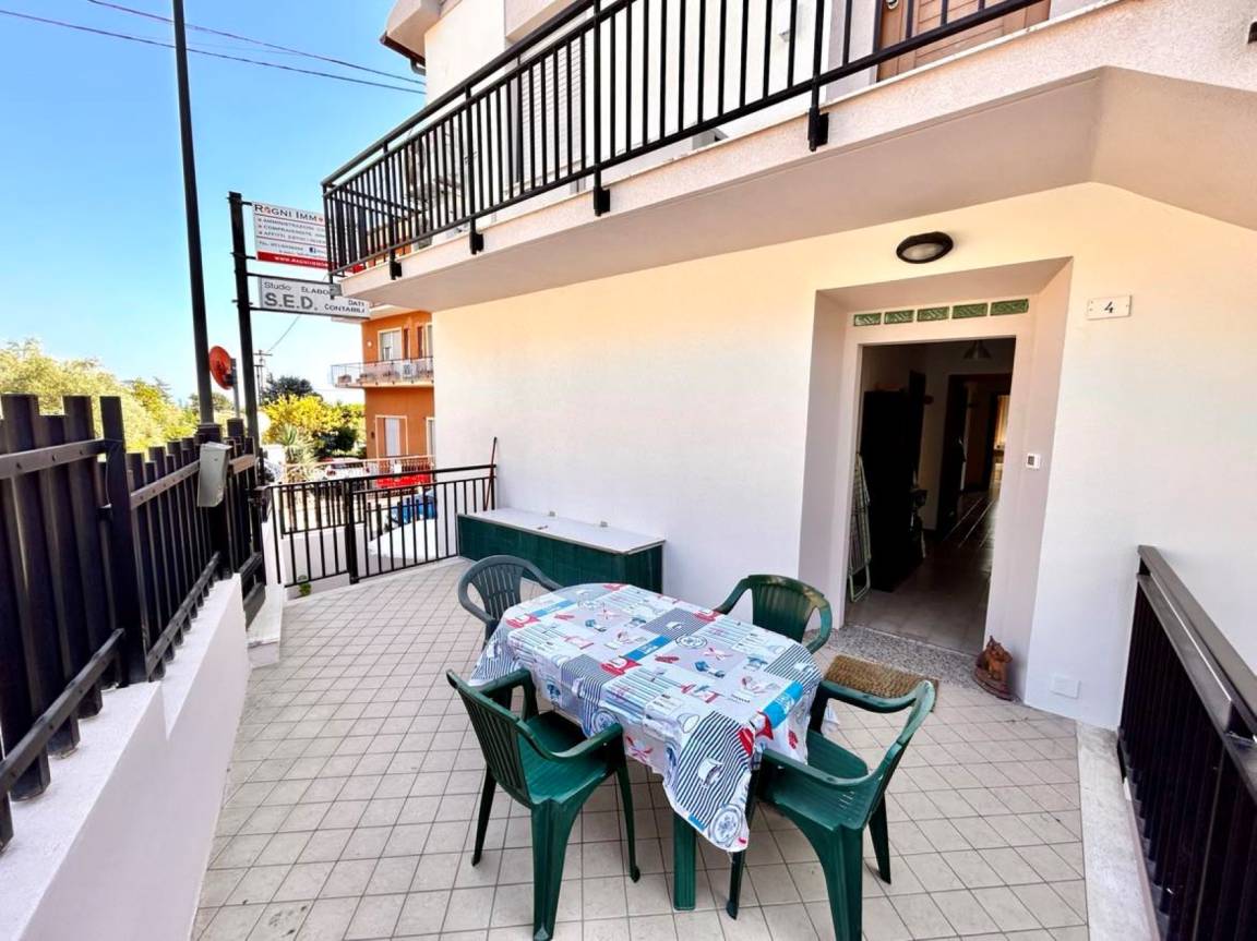 Apartment ∙ 4 Bedrooms ∙ 8 Guests - Sirolo