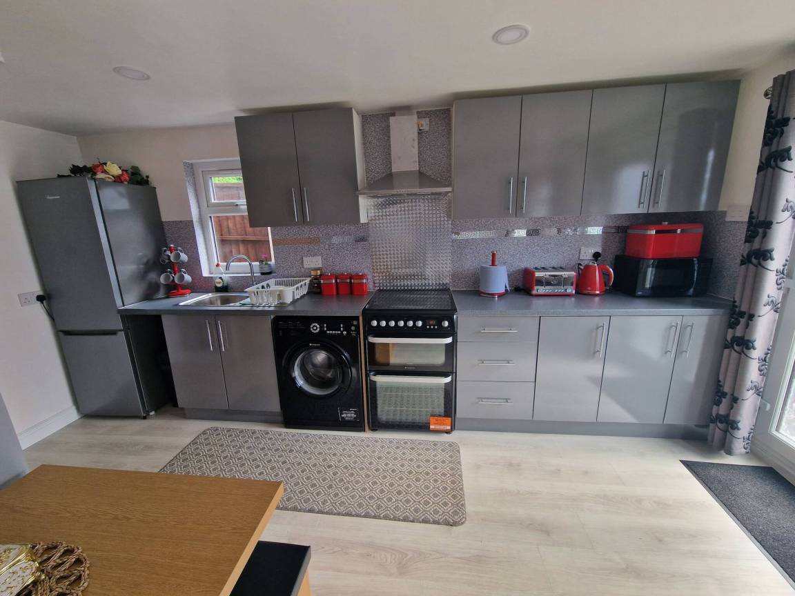 33 M² Apartment ∙ 2 Bedrooms ∙ 4 Guests - Solihull