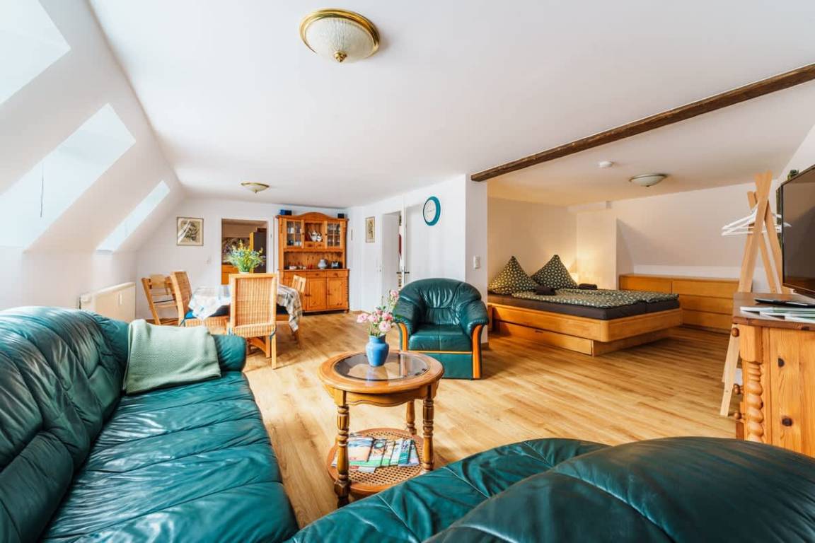 79 M² Apartment ∙ 1 Bedroom ∙ 4 Guests - Bad Schandau