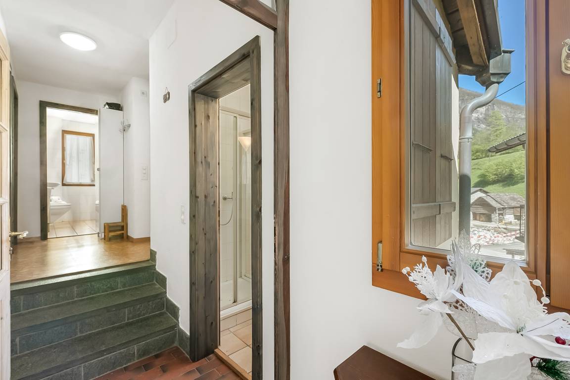 85 M² Ferienwohnung ∙ 2 Schlafzimmer ∙ 6 Gäste - Bedretto