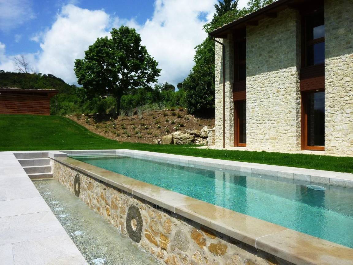 250 M² House ∙ 2 Bedrooms ∙ 6 Guests - Marche