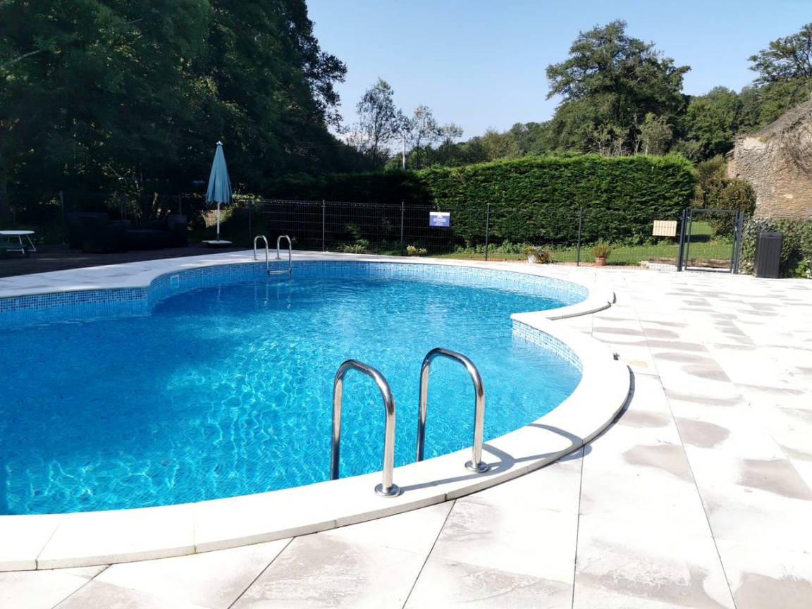 Camping ∙ 1 Chambre ∙ 4 Personnes - Creuse