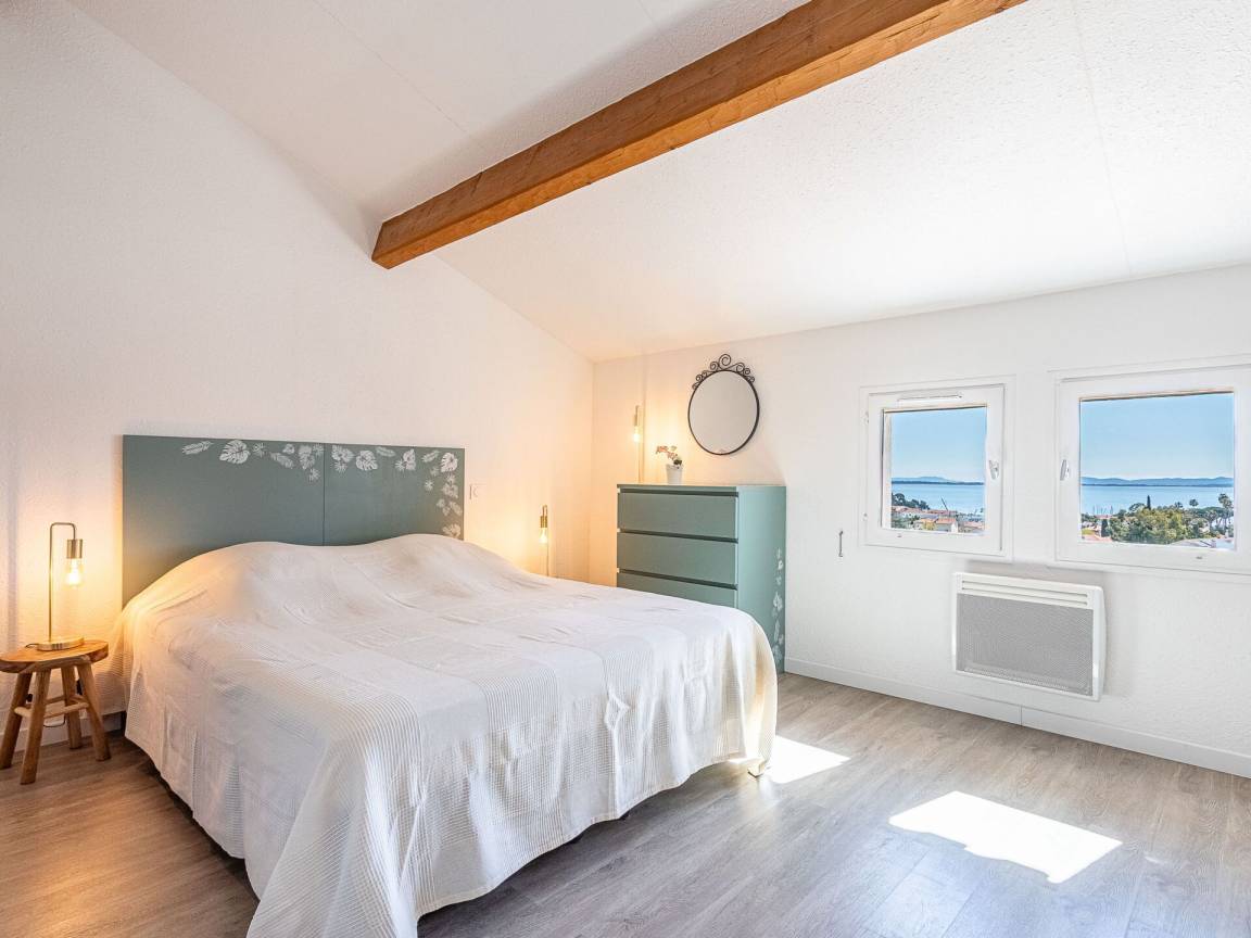 76 M² Appartement ∙ 2 Chambres ∙ 6 Personnes - La Garde