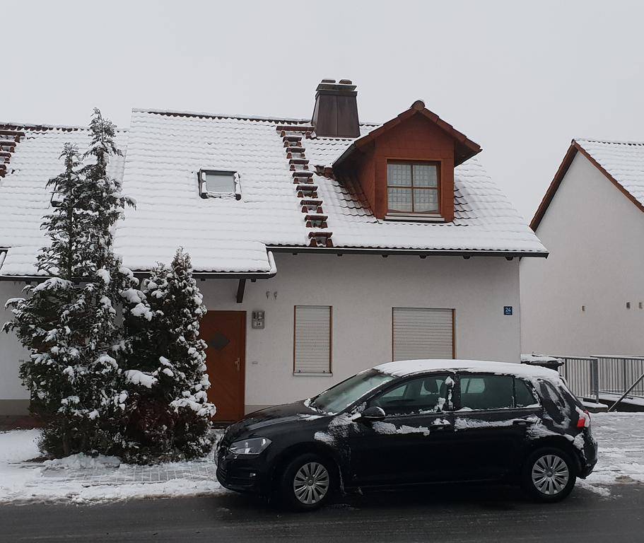 Apartment ∙ 2 Bedrooms ∙ 4 Guests - Coburg