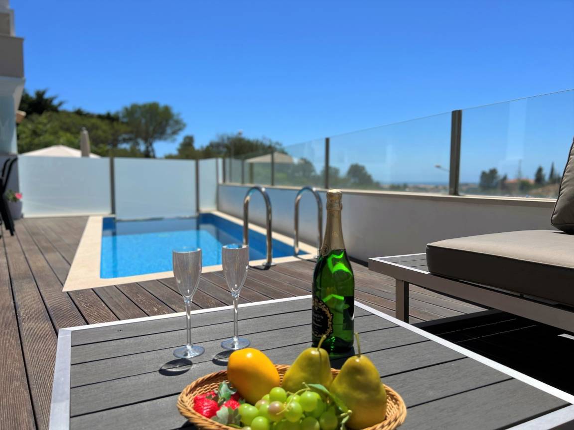 98 M² House ∙ 3 Bedrooms ∙ 6 Guests - Guia