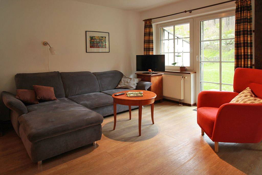 60 M² Ferienhaus ∙ 2 Schlafzimmer ∙ 4 Gäste - Kreuztal