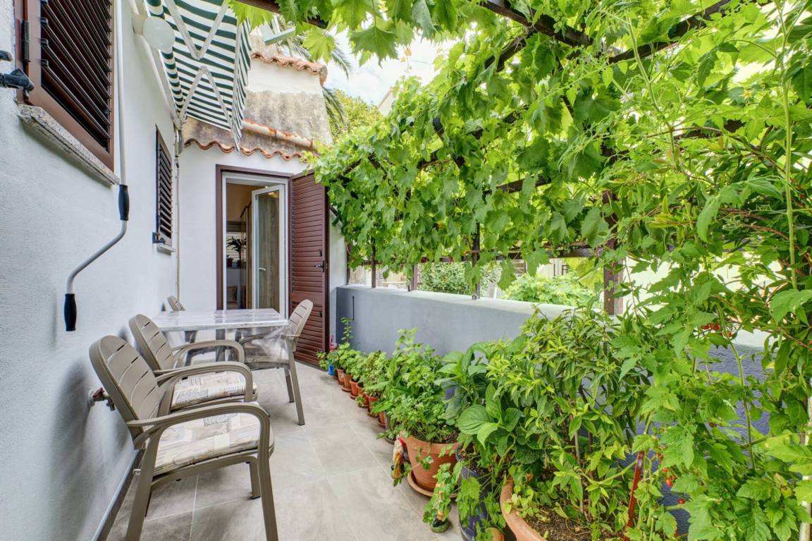 57 M² Ferienwohnung ∙ 1 Schlafzimmer ∙ 3 Gäste - Mali Lošinj