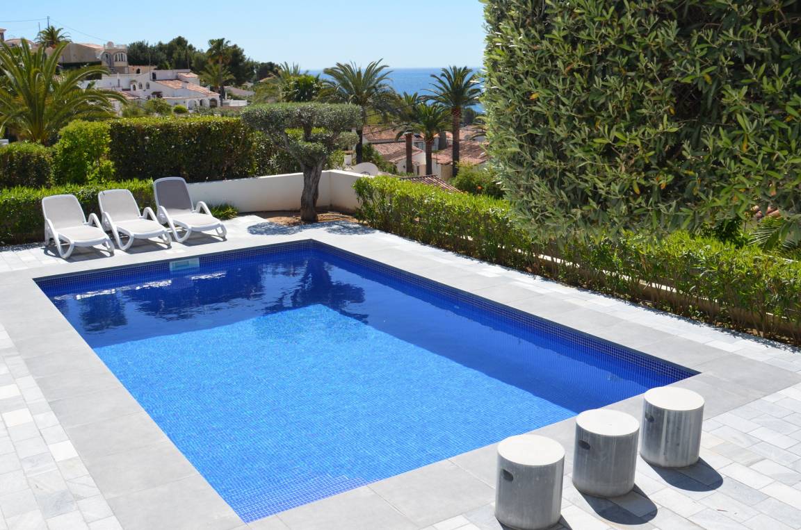 100 M² Villa ∙ 4 Bedrooms ∙ 8 Guests - Moraira