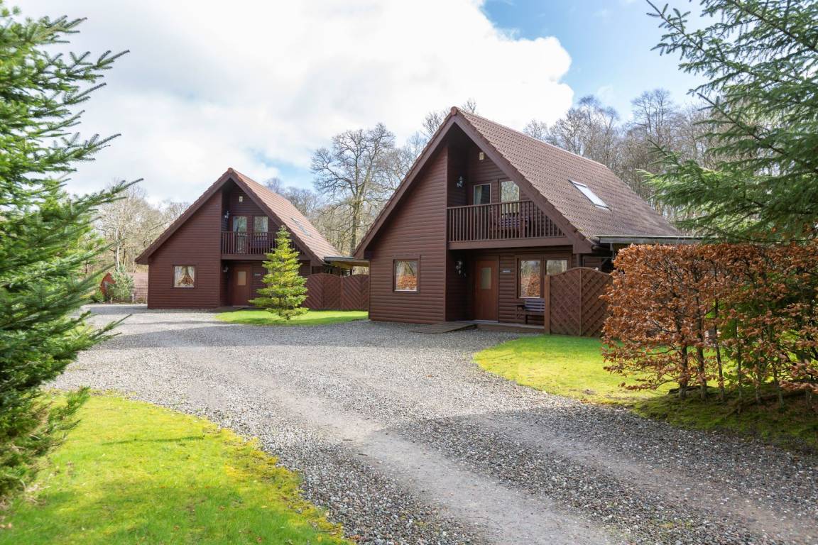 Cottage ∙ 3 Bedrooms ∙ 8 Guests - Loch Lomond