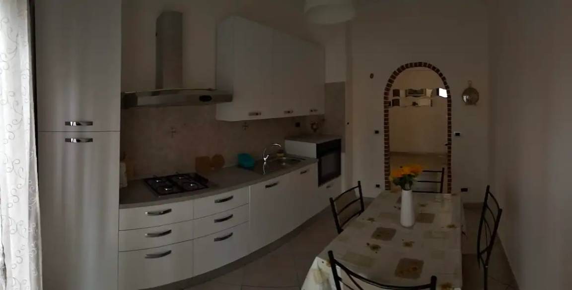 95 M² Apartment ∙ 3 Bedrooms ∙ 5 Guests - Prato