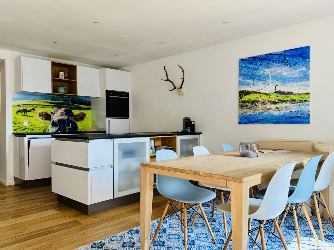 110 M² Ferienwohnung ∙ 2 Schlafzimmer ∙ 4 Gäste - Reit