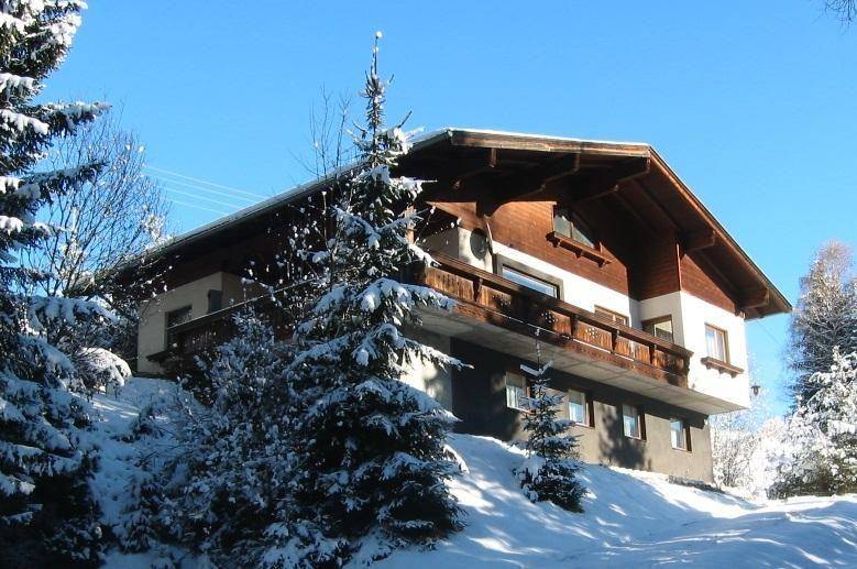 200 M² Ferienhaus ∙ 6 Schlafzimmer ∙ 18 Gäste - Bischofshofen