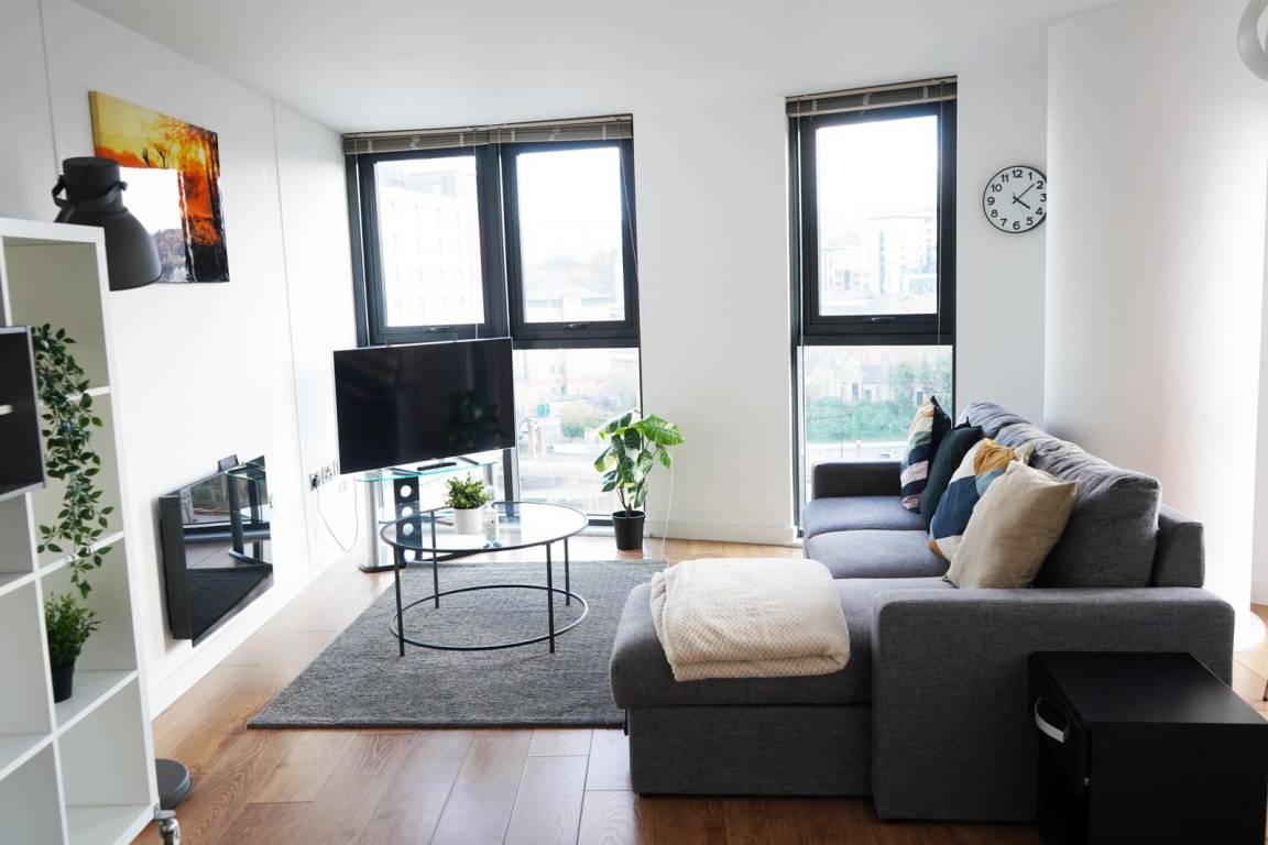 75 M² Apartment ∙ 2 Bedrooms ∙ 6 Guests - Sheffield Hallam University - City Campus