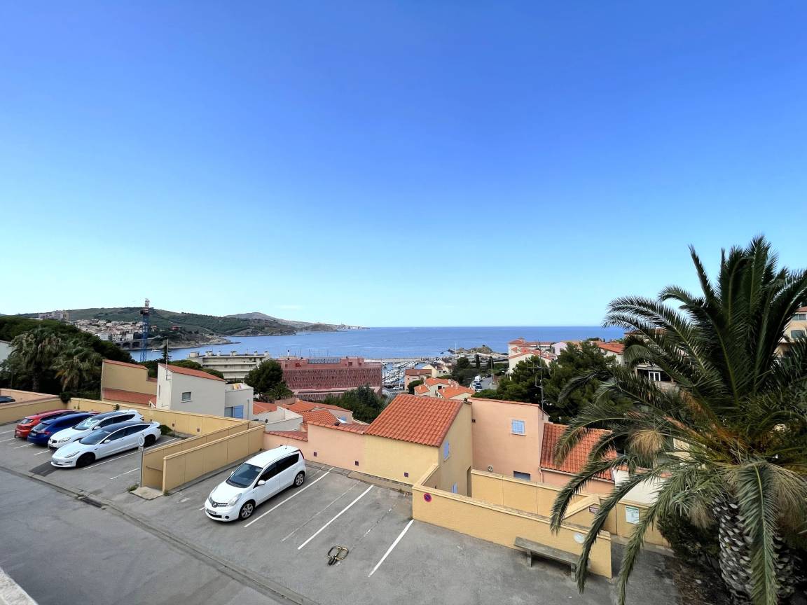 77 M² Apartamento ∙ 2 Habitaciones ∙ 6 Huéspedes - Portbou