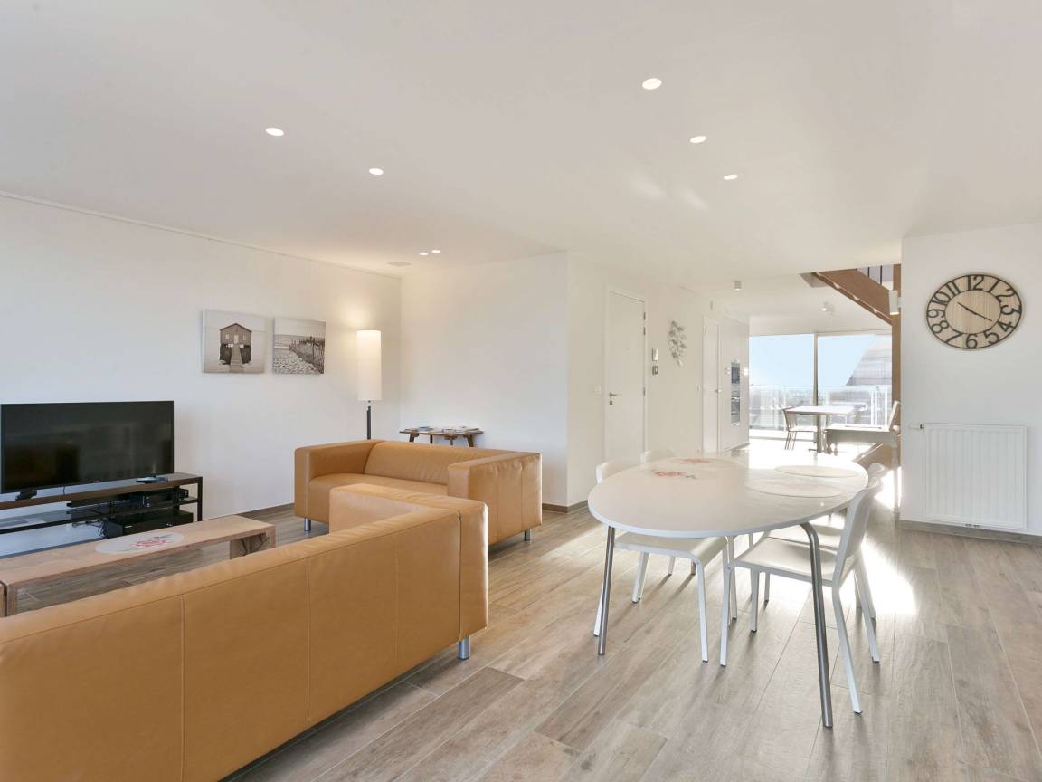 140 M² Ferienwohnung ∙ 3 Schlafzimmer ∙ 6 Gäste - Bredene