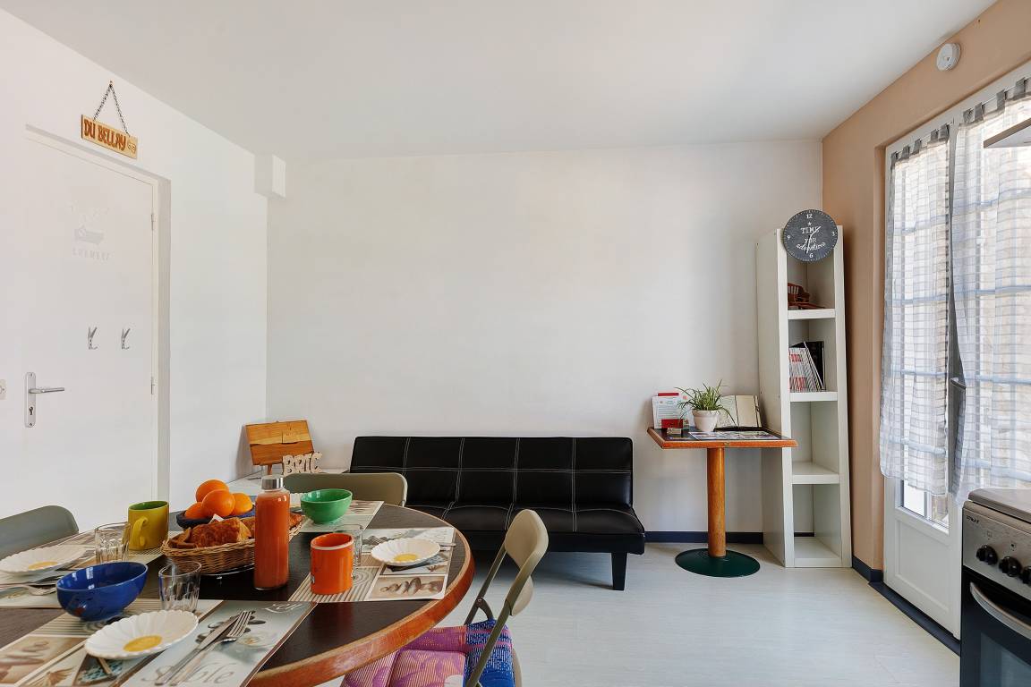 200 M² Maison De Vacances ∙ 3 Chambres ∙ 7 Personnes - Le Lude