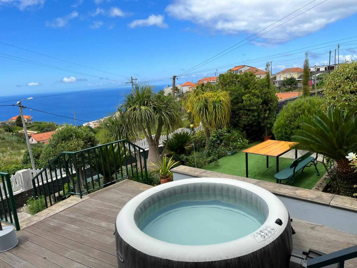300 M² Huis ∙ 3 Slaapkamers ∙ 6 Gasten - Calheta