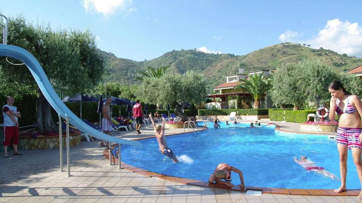 75 M² Huis ∙ 2 Slaapkamers ∙ 5 Gasten - Cefalù