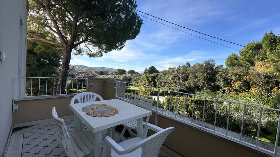 65 M² Appartement ∙ 2 Chambres ∙ 4 Personnes - Sirolo