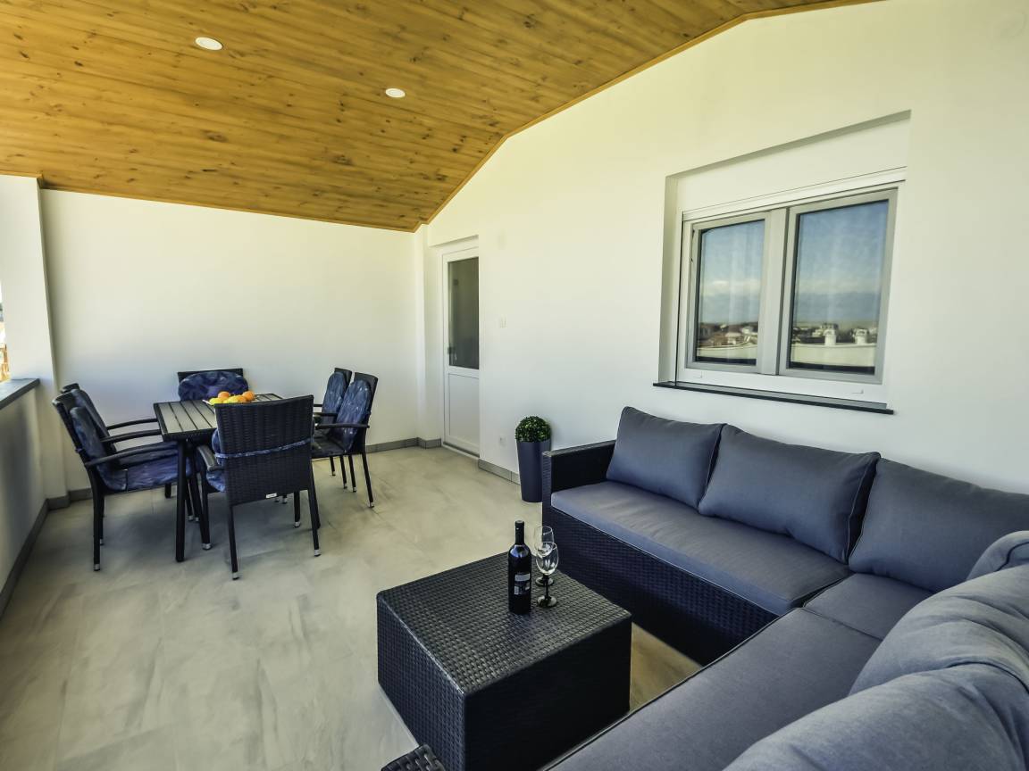 60 M² Apartment ∙ 2 Bedrooms ∙ 5 Guests - Vir