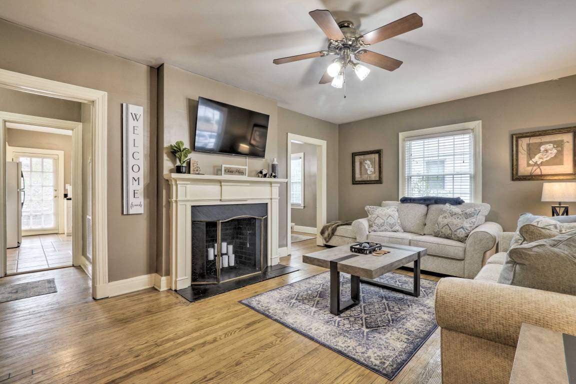 94 M² House ∙ 2 Bedrooms ∙ 6 Guests - Greensboro, NC